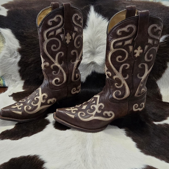 Tony Lama | Shoes | Tony Lama Dark Brown Boots With Cream Detailing ...